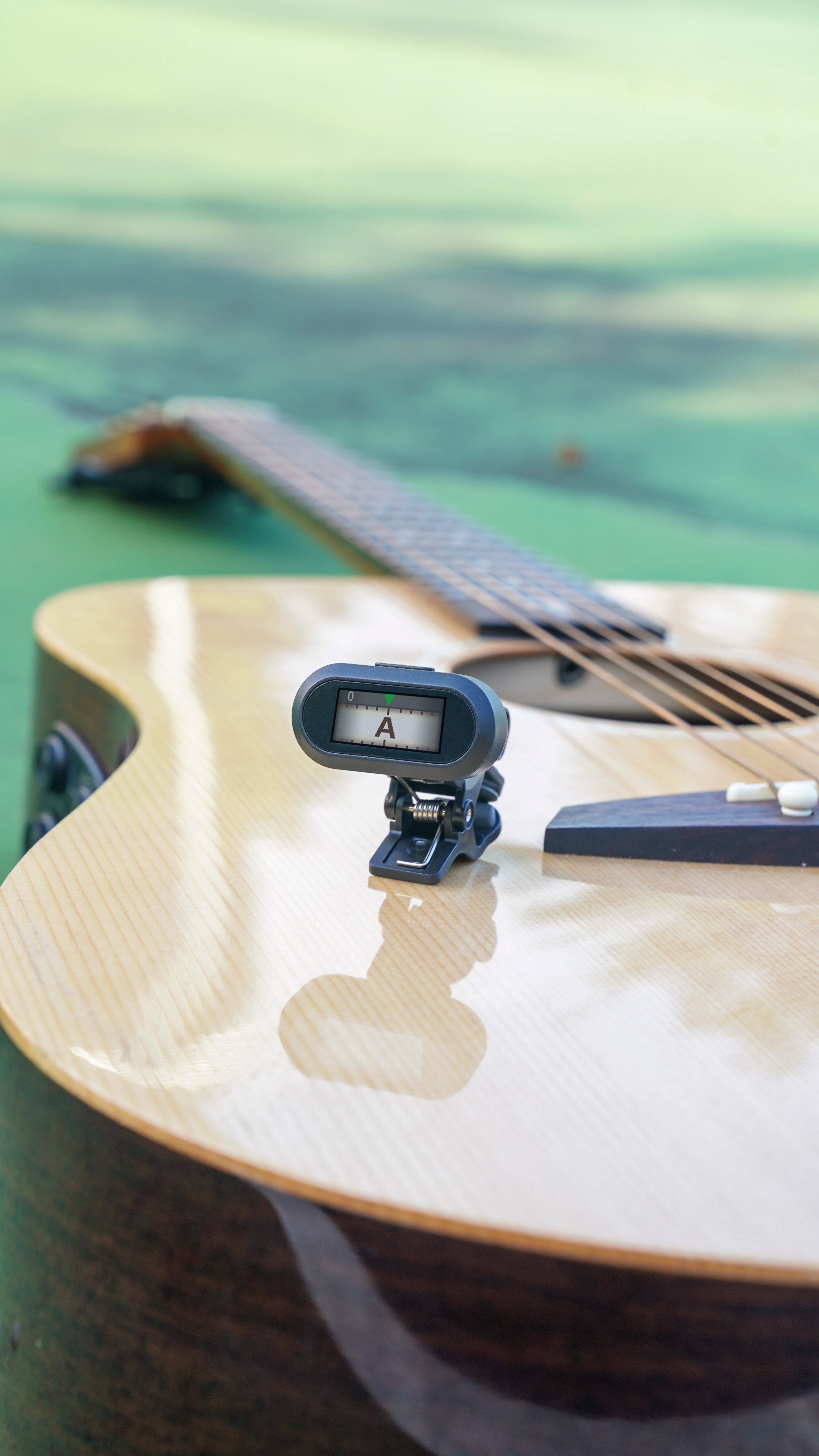 Fast & Accurate Guitar Tuner for Stage and Practice – Sondery Music